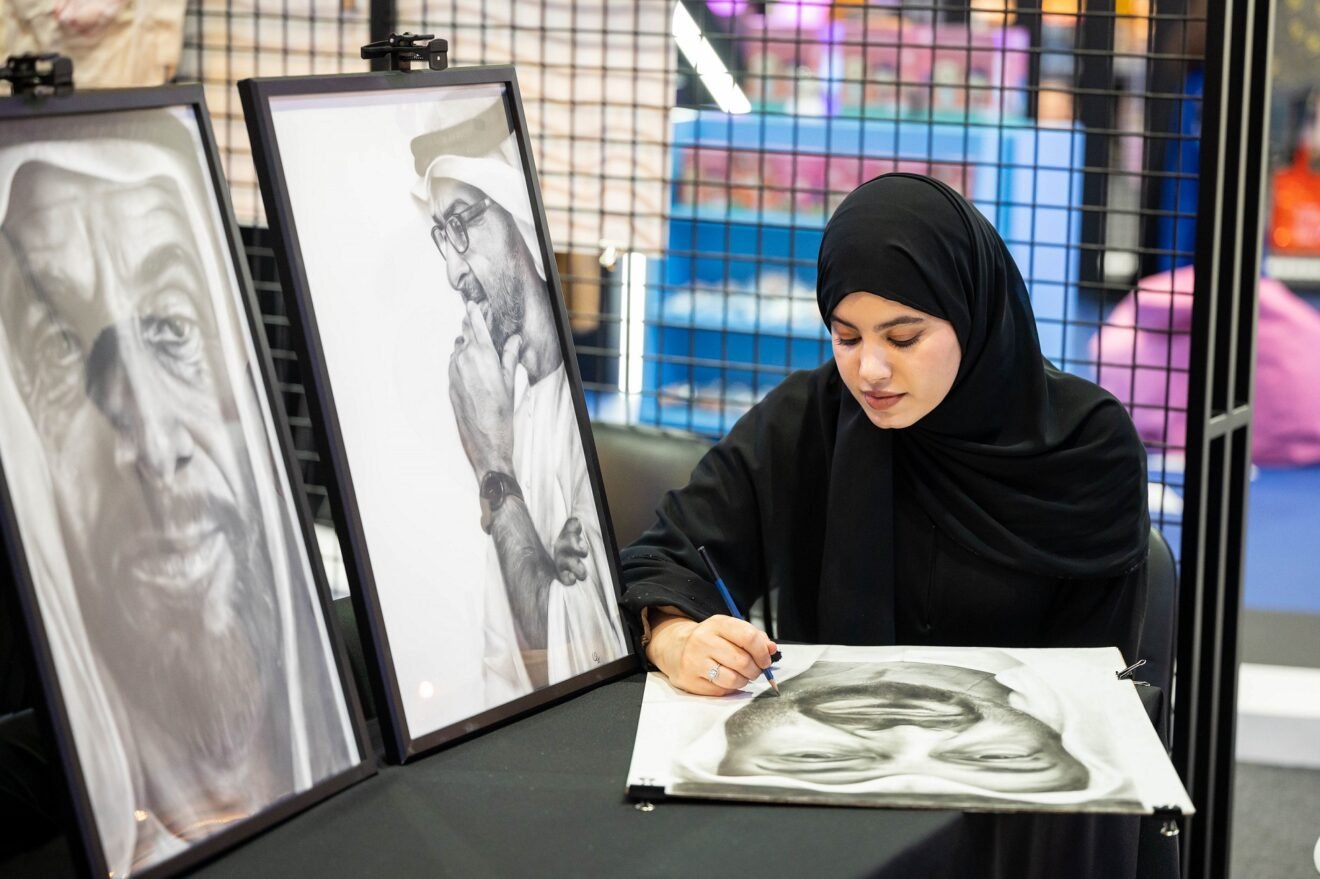 Emirati artist creates stunning black & white portraits of UAE leaders ...
